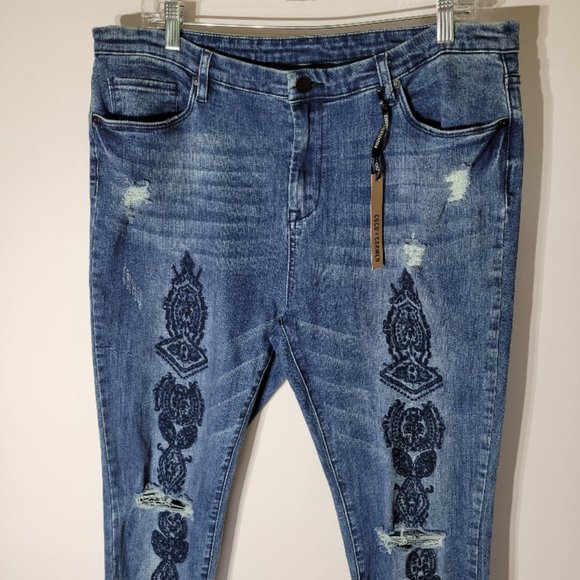 Coco + Carmen | Jeans | Coco Carmen Distressed Embroidered Denim Blue ...